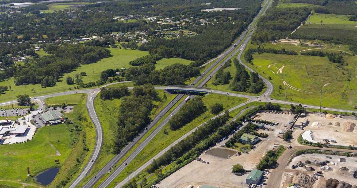 Projects | Bruce Highway Upgrade — Caboolture-Bribie Island Road to ...
